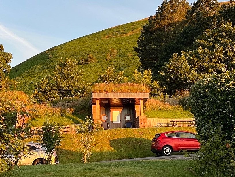 Glamping Burrows (Hobbit Holes) - The Quiet Site